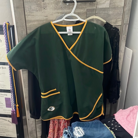 NFL | Tops | Green Bay Scrub Top | Poshmark